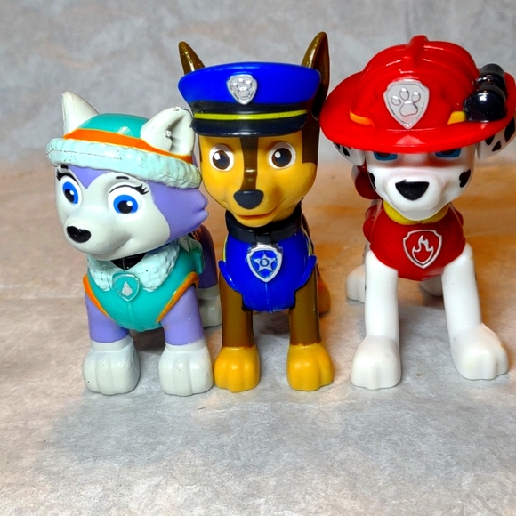 Vintage | Toys | 23 Old Puppy Paw Patrol Action Figuresnever Played ...